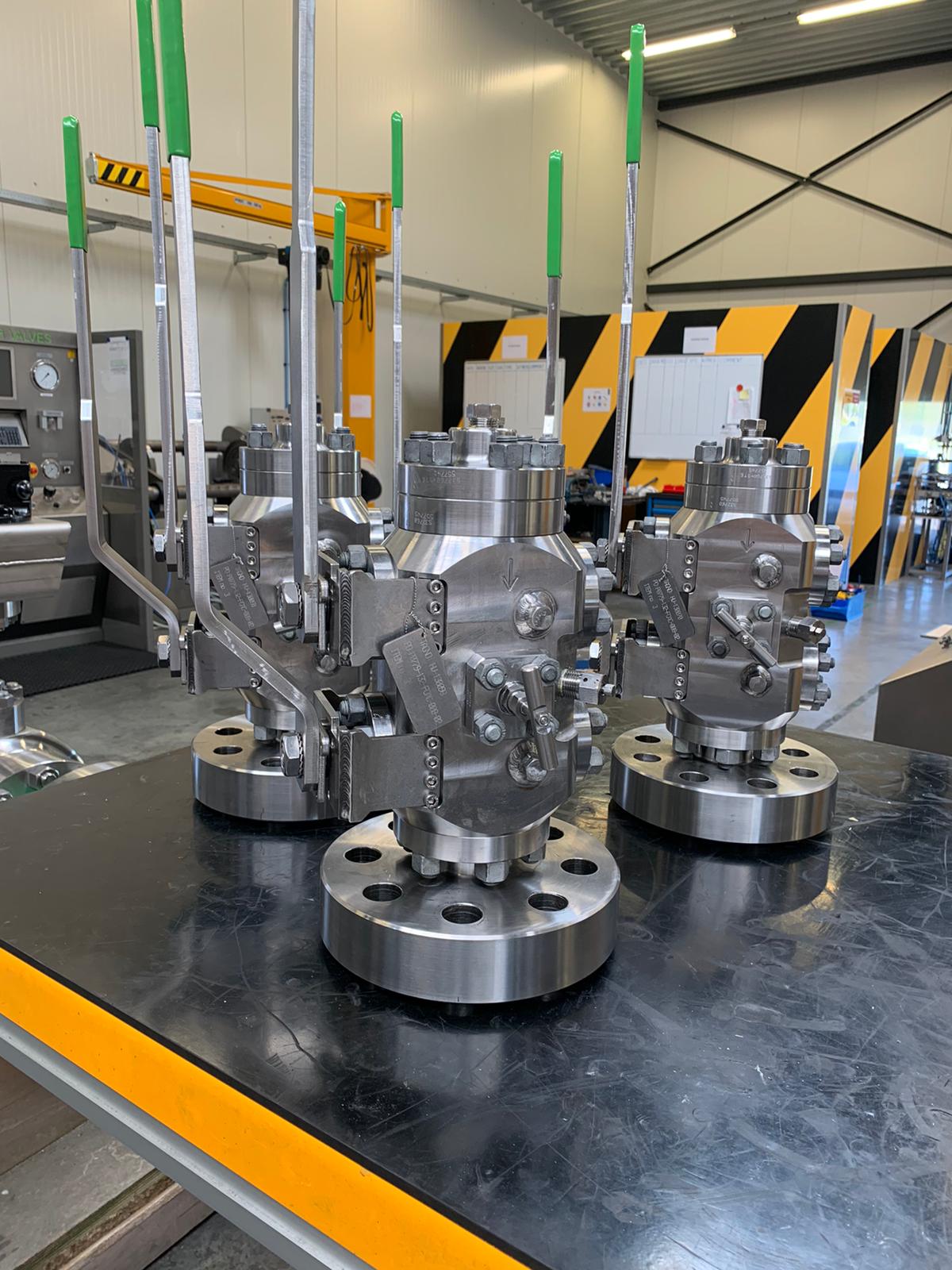 INJECTION OR SAMPLE SBB VALVES - Valve Solutions & Technology